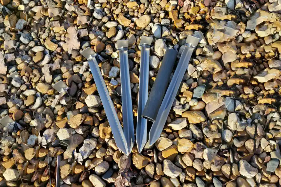 Lawn Edge Stake and Connector Kit – Landscape Liquidator